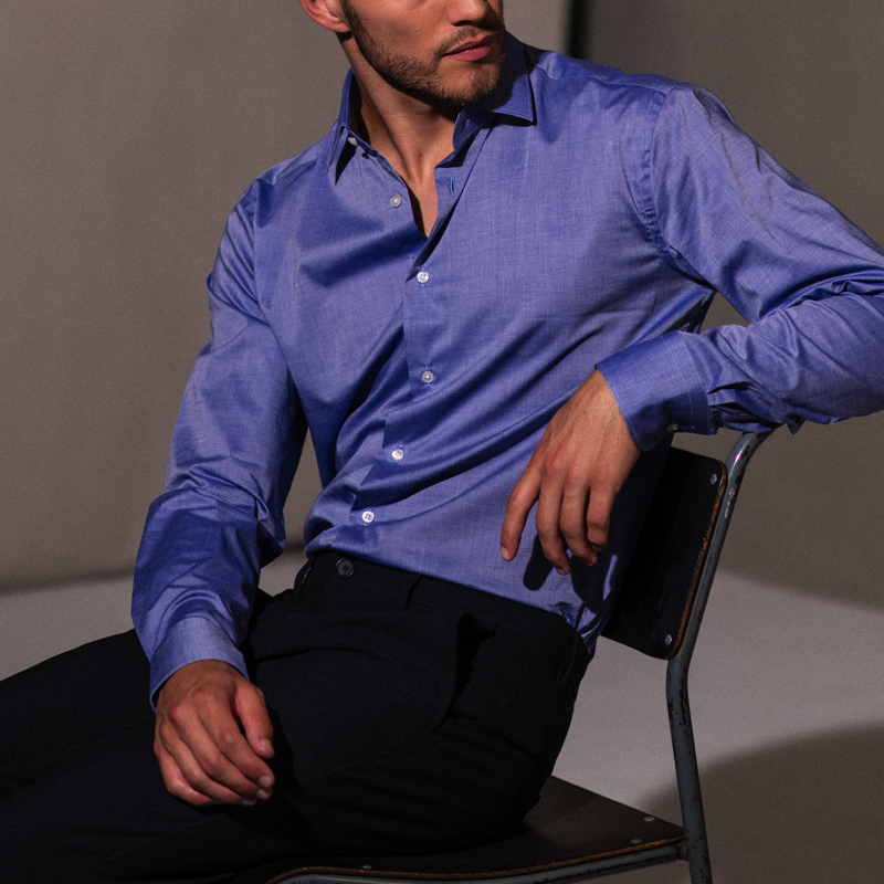 Las mejores camisas azules para hombre - Apposta